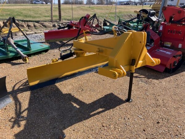 8′ HYDRAULIC GRADER BLADE $1,500 – Delta Tractor and Equipment Sales